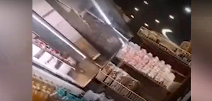 Fırına ekmek almaya gelmişti... Sosyal medyada tepki çeken iddia - Norm ... Fırına ekmek almaya gelmişti... Sosyal medyada tepki çeken iddia - Norm ...